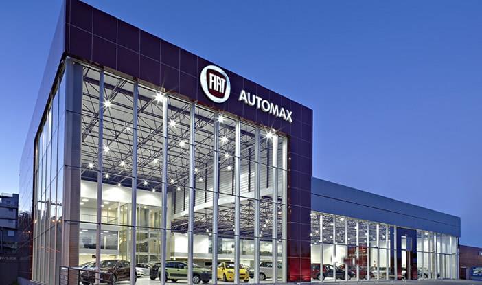 Concessionária Automax Fiat - Comercial | Galeria da Arquitetura