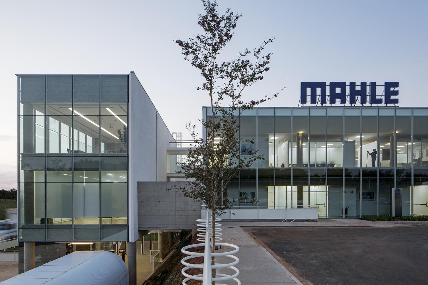 Mahle Metal Leve - Novo Centro de Distribuição | Galeria da Arquitetura