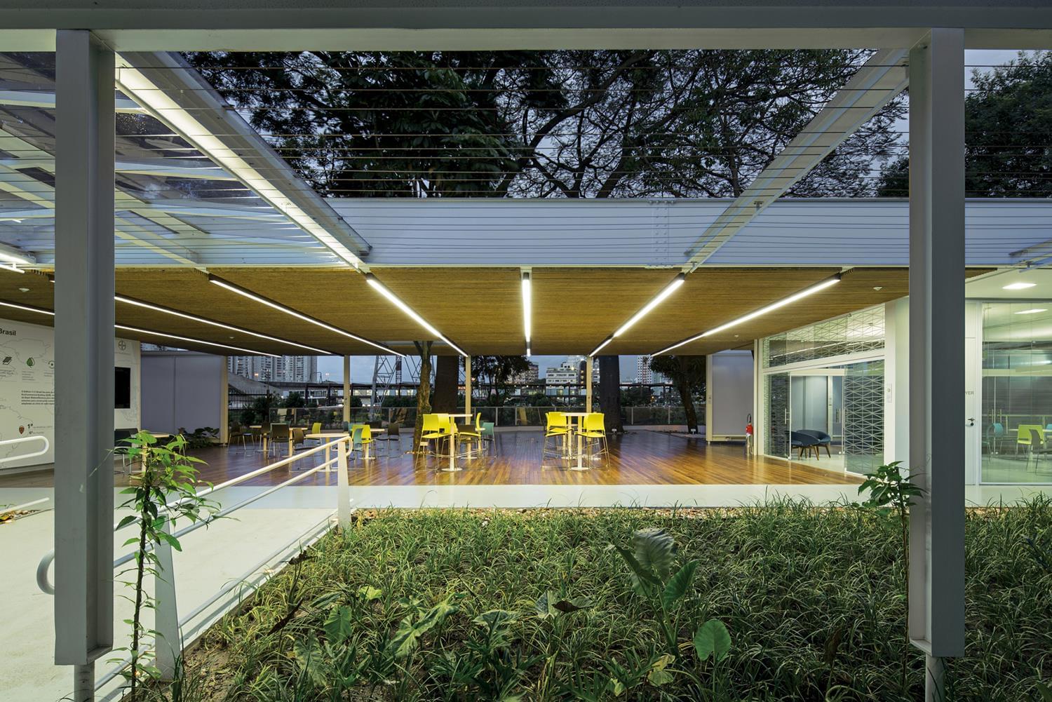 ECB - Eco Commercial Building Bayer | Galeria da Arquitetura