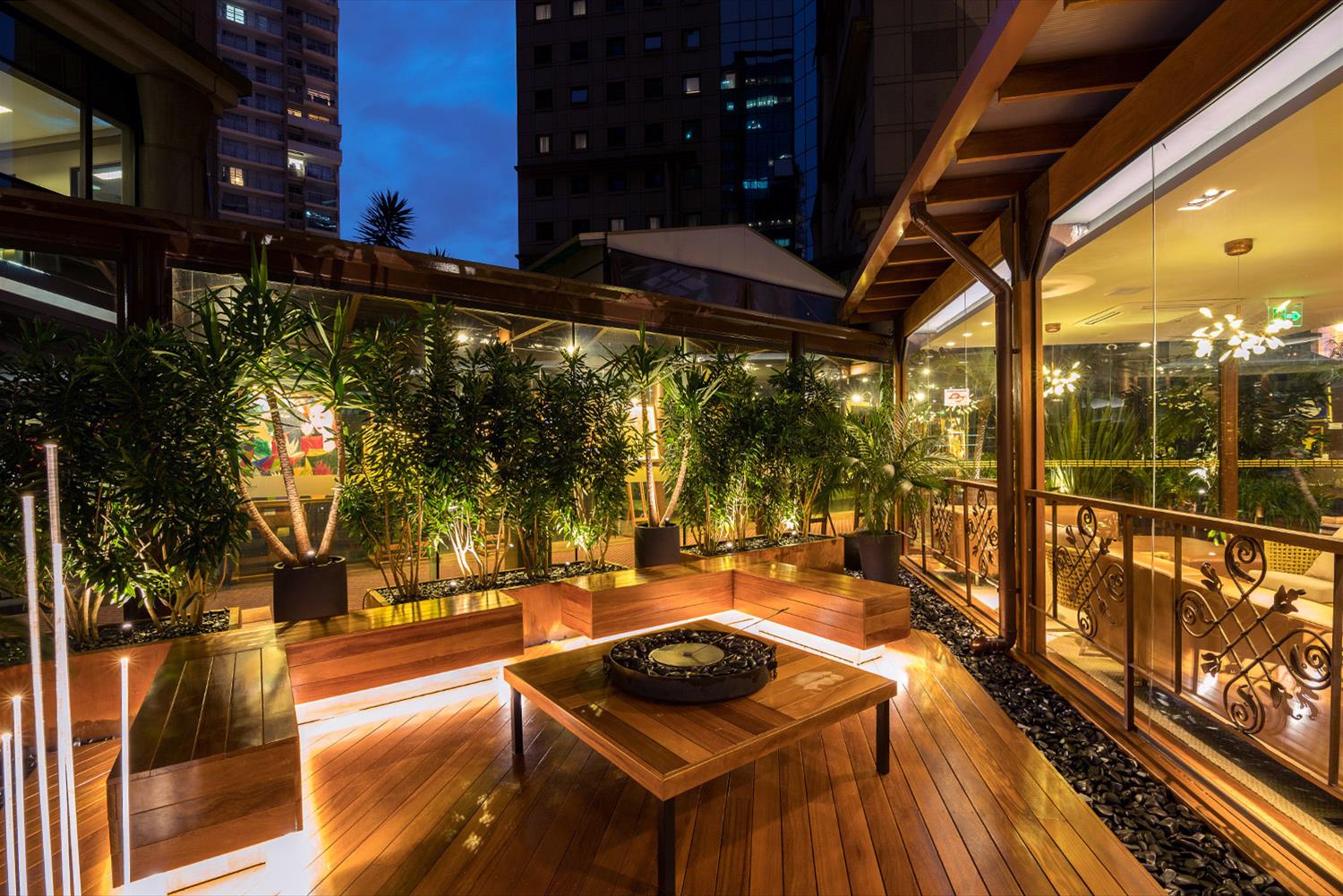 Zillis Bar Lounge & Restaurante | Galeria da Arquitetura