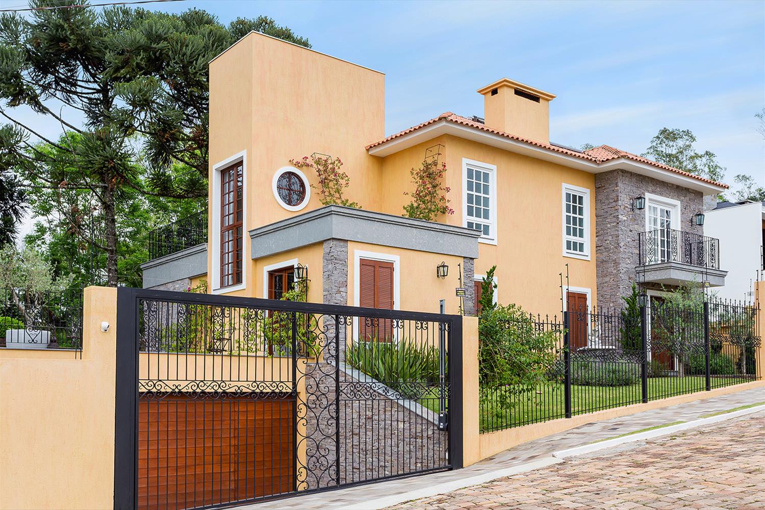 Residencia De Estilo Toscano