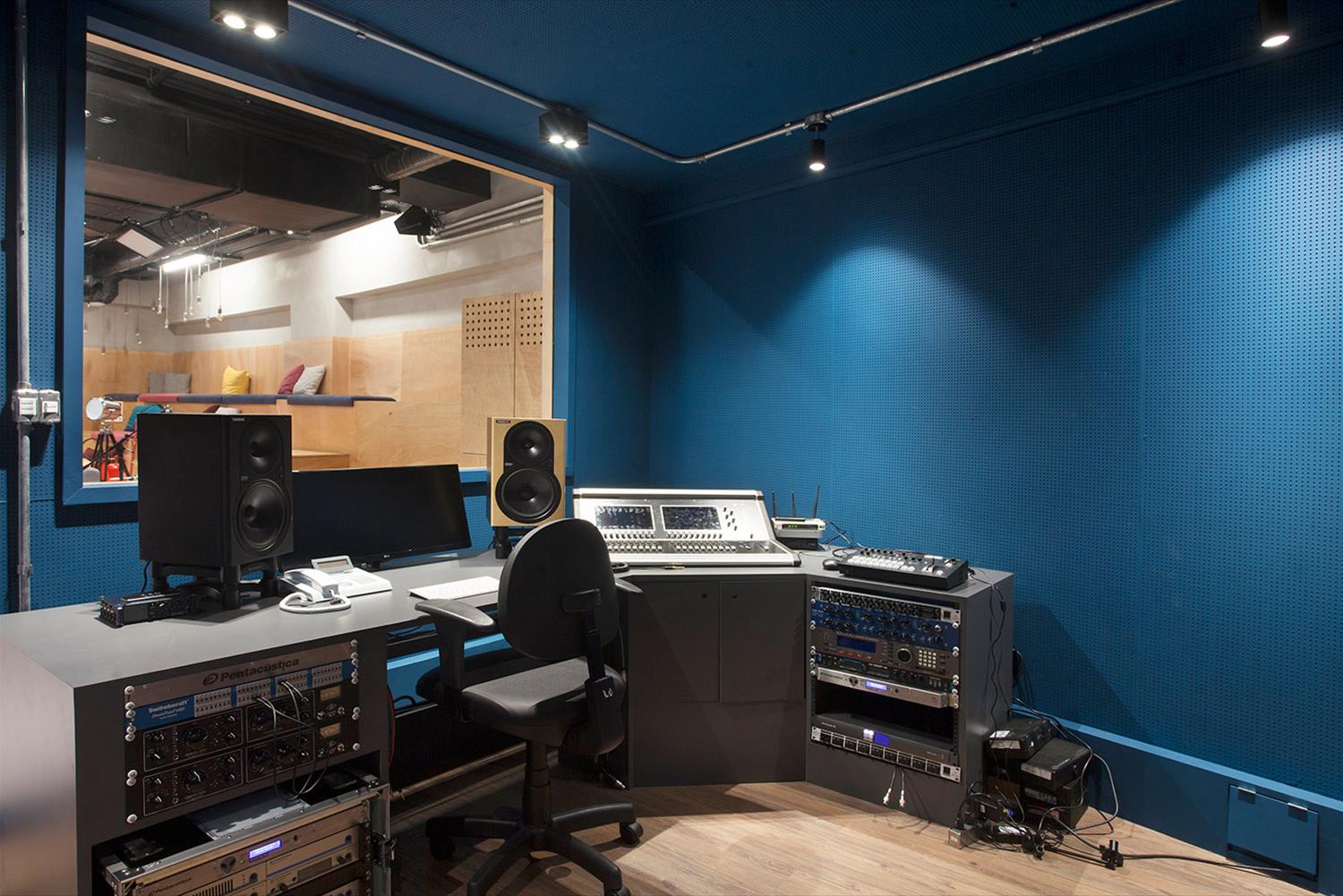 Estúdio Som Livre | Galeria da Arquitetura